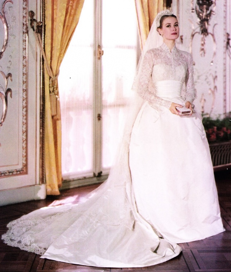 Dress to Impress: Exploring the 10 Most Expensive Wedding Dresses Ever