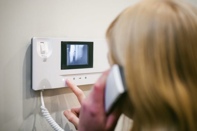 Top 5 Benefits of Internal Intercom Systems