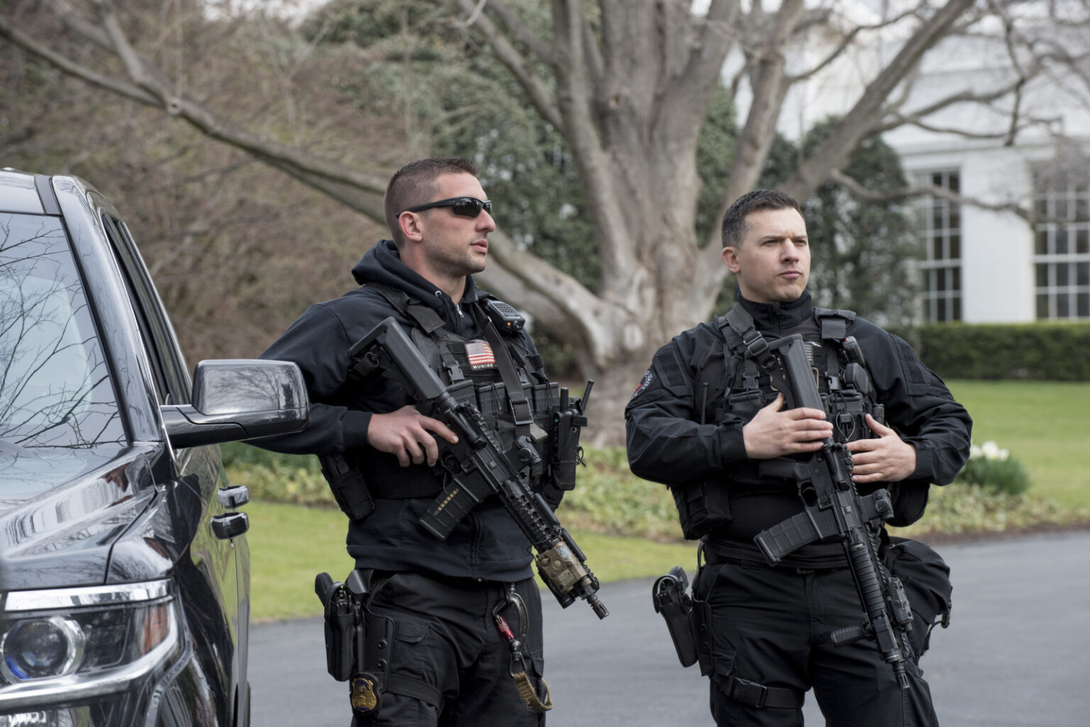 How to dress like a secret agent: Costume ideas