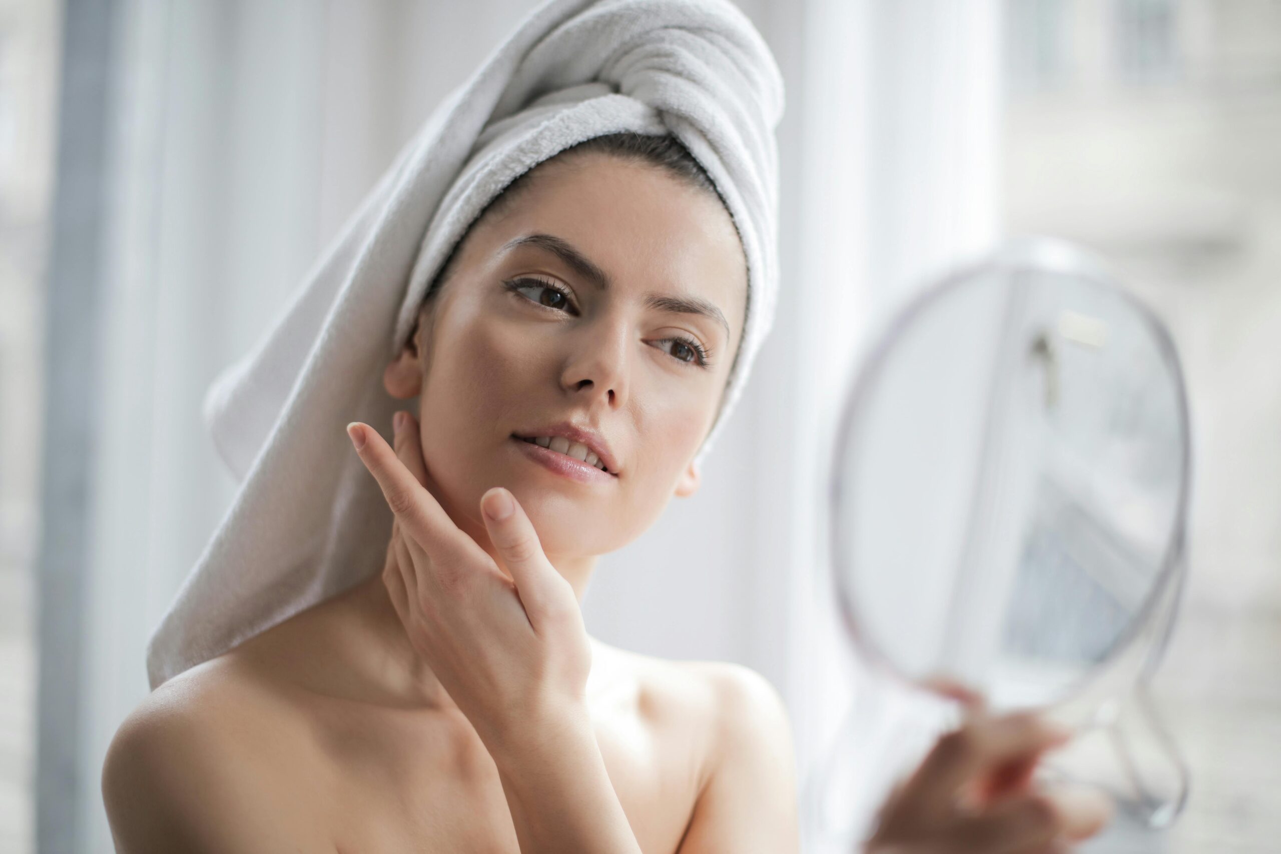 "10 Simple Ways to Embrace Your Feminine Side"